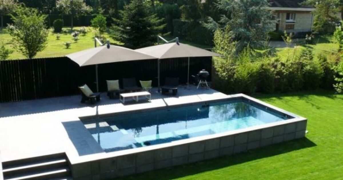 Photos de piscines semi-enterrées - Piscine semi-enterrée en béton, par Carré Bleu - photo 6