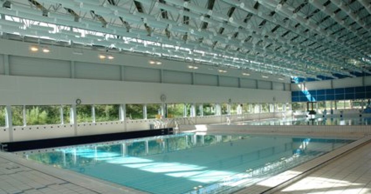Piscine Saint Nicolas à Laval - Horaires, tarifs et téléphone