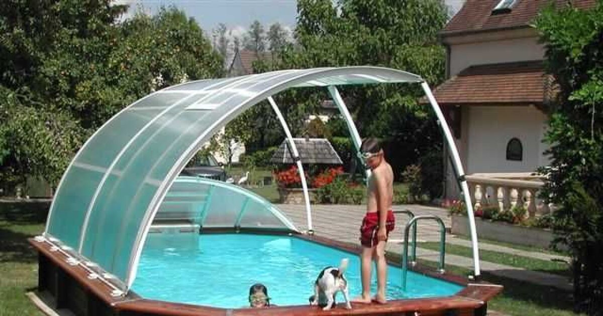 Les abris pour piscine hors sol : un atout confort