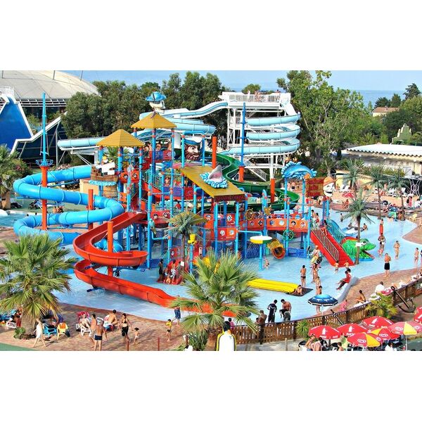 10 parcs aquatiques à découvrir en France