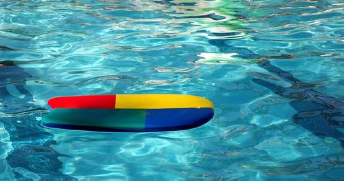 La planche de natation : pour varier les façons de nager à la piscine