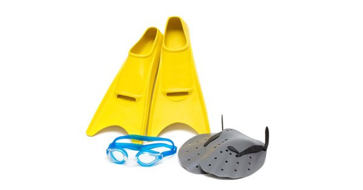 Les paddles ou plaquettes de natation : pour améliorer la technique de nage