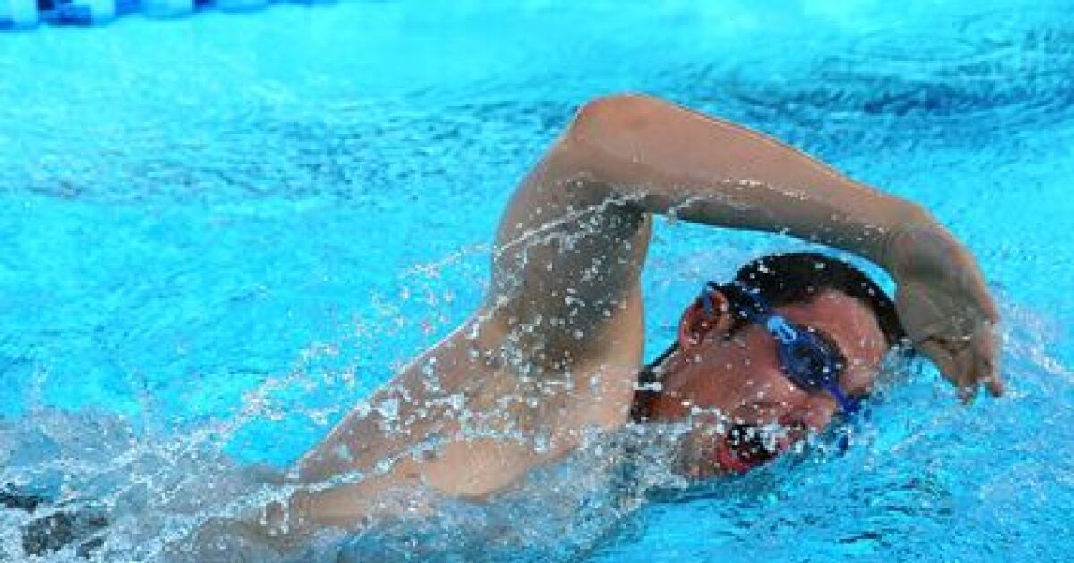 Comment nager le crawl sans se fatiguer ? - Guide-Piscine.fr