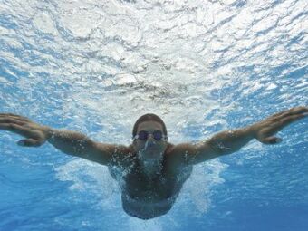 Apprendre la brasse : maîtriser la technique en vidéo